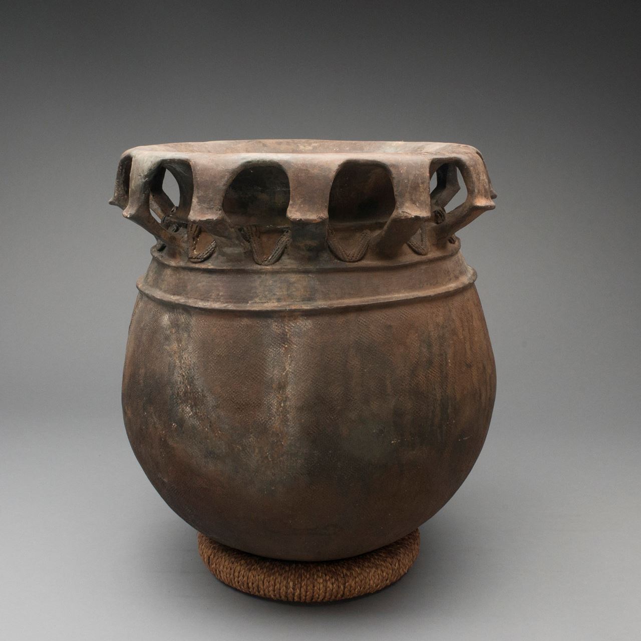 Bamileke Vessel | Hieronymus Objects