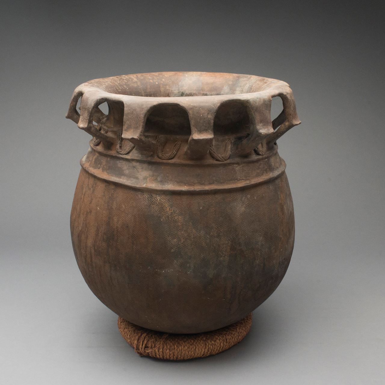 Bamileke Vessel | Hieronymus Objects